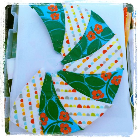 SHINE: Circles Block 1, English Paper Piecing – OccasionalPiece–Quilt!