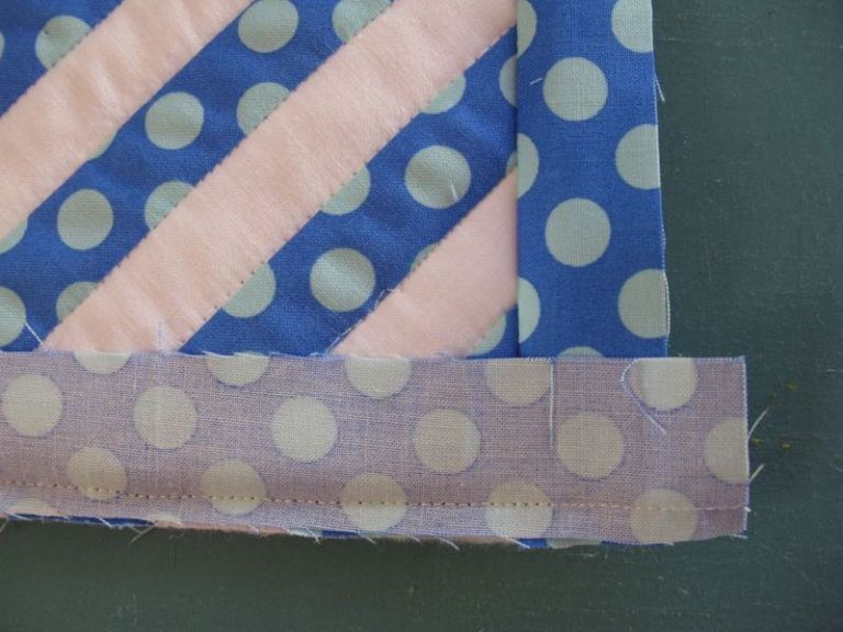 Single Binding on a Mini Quilt – OccasionalPiece–Quilt!